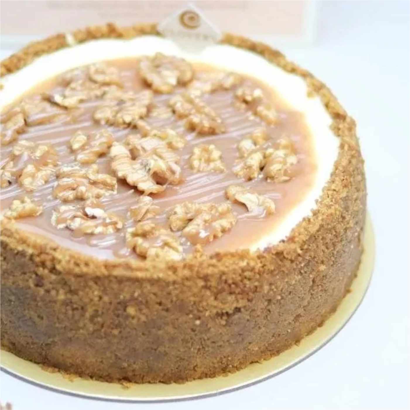 Clovery Signature Cheesecake – Walnut Caramel Latte – Clovery Cakes
